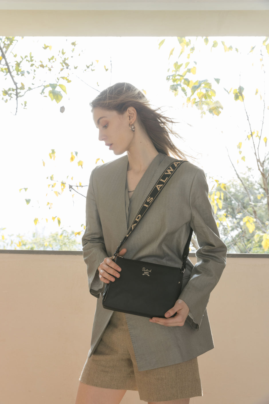 Salad - 皮革手袋時尚品牌 | Bauhaus 香港官方網站